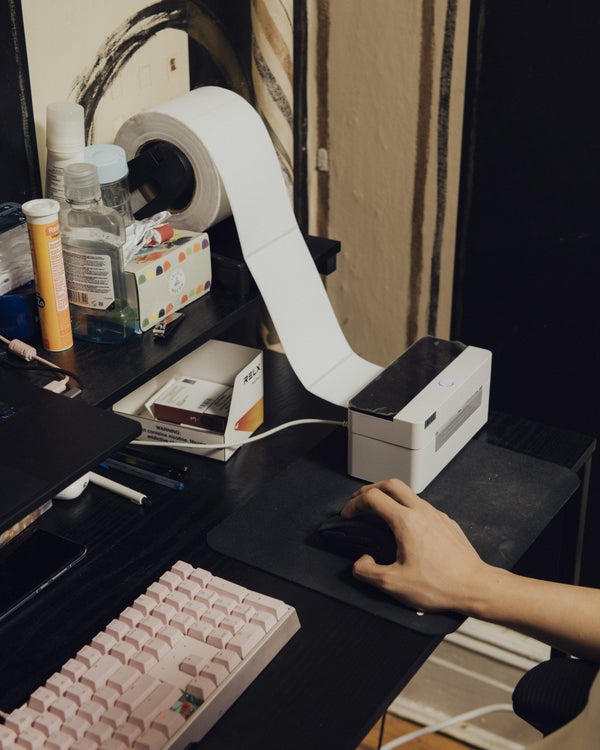 Temu sellers use fake USPS labels to cut shipping costs - Rest of World