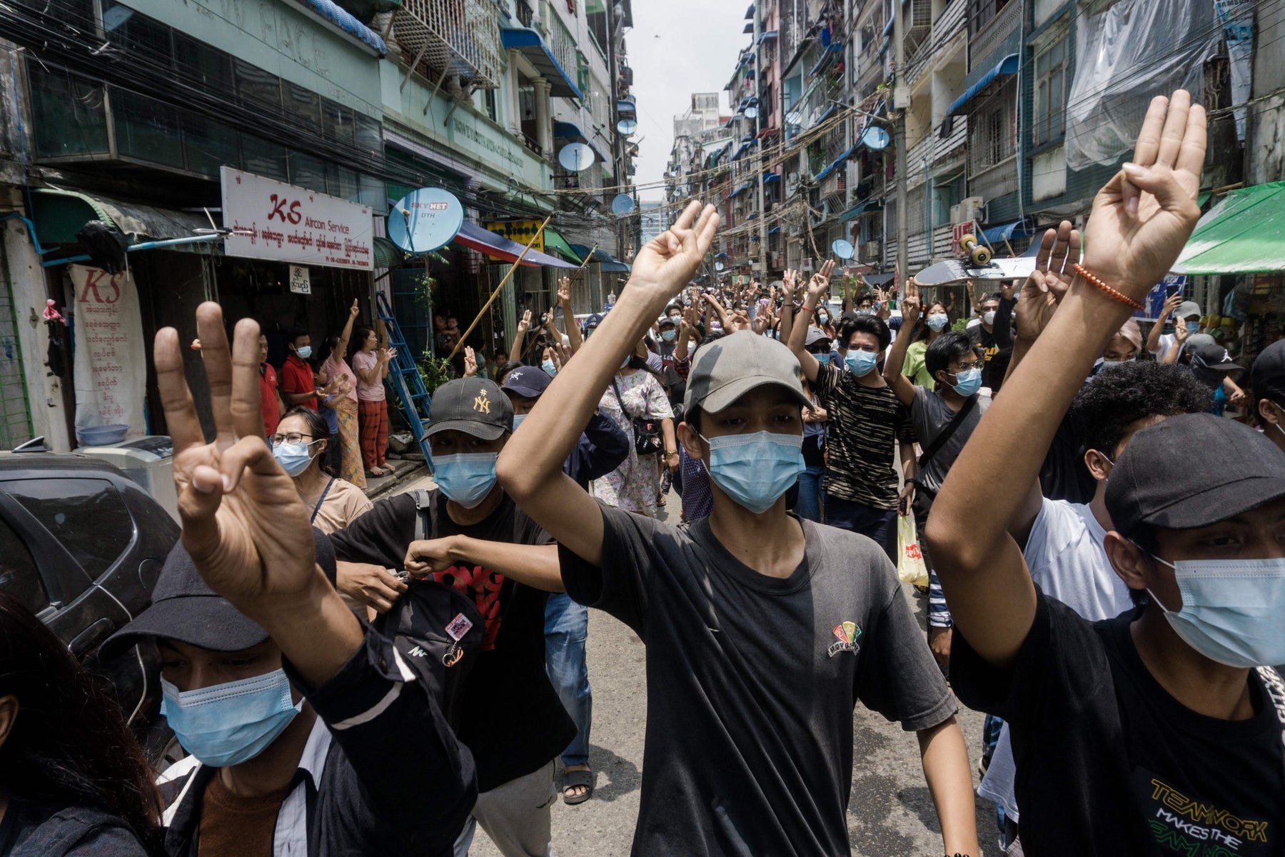 Four ways governments disrupt internet access - Rest of World