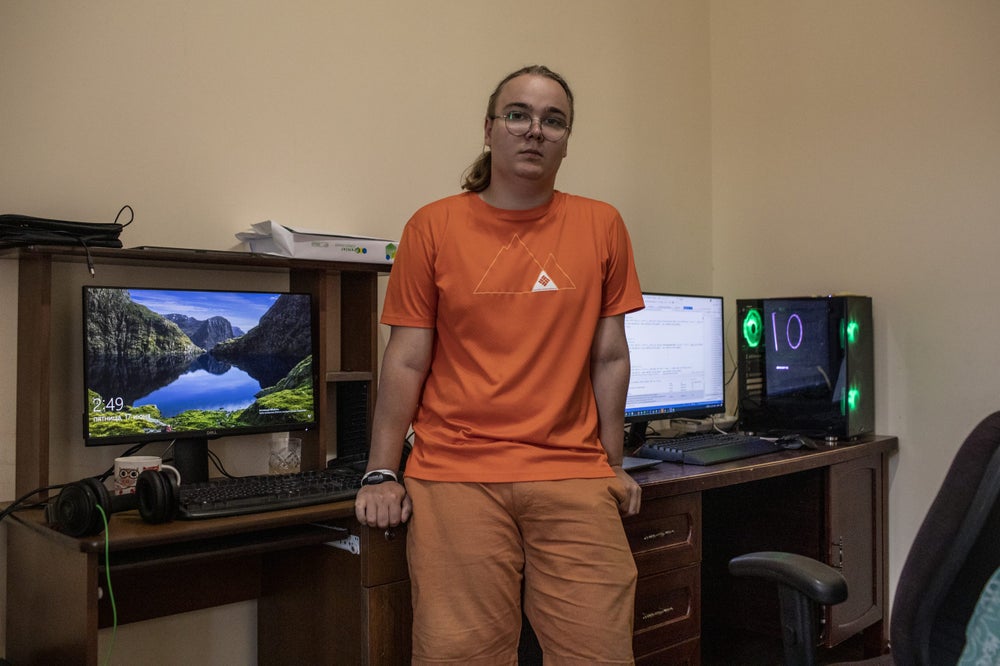 Fleeing Putin, Russian tech workers find a home in Armenia - Rest of World