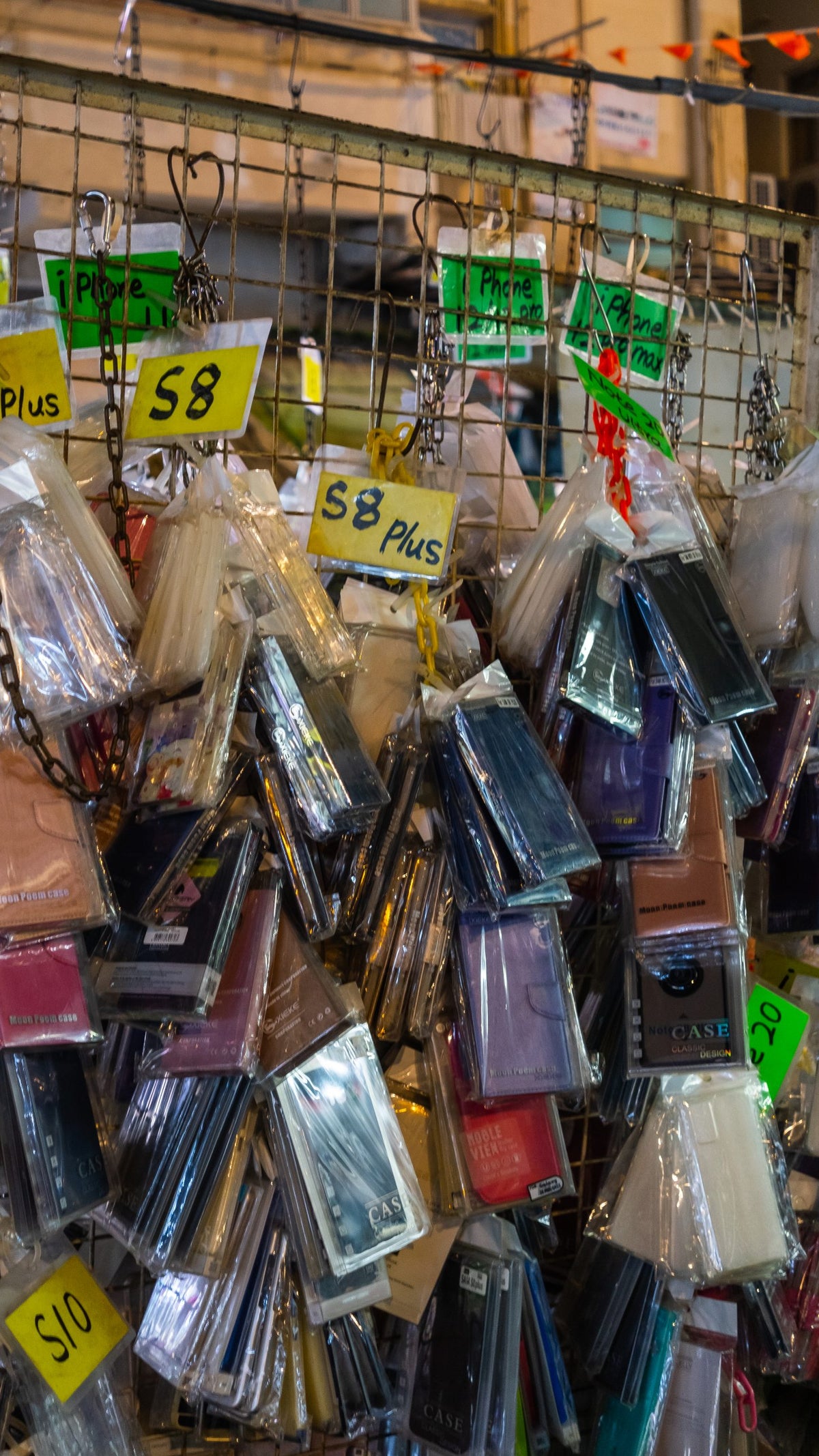 Enter the maze of Hong Kong’s Golden Computer Center and Arcade tech ...