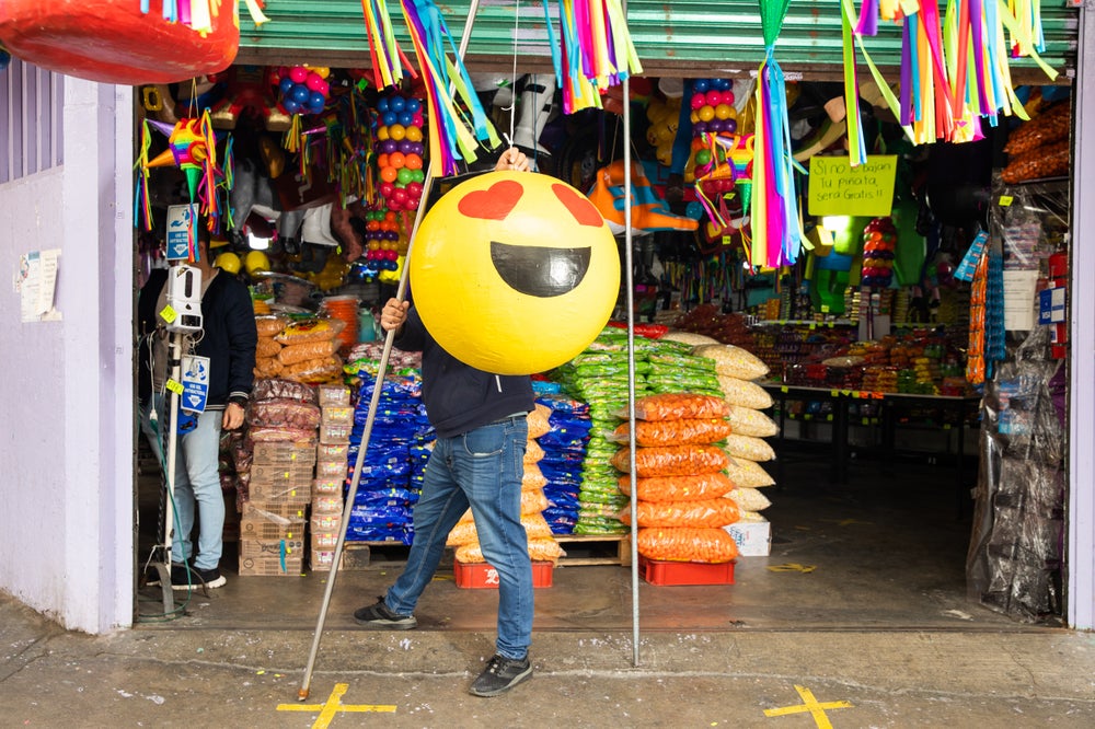 Smash hits: How viral memes conquered piñata design - Rest of World