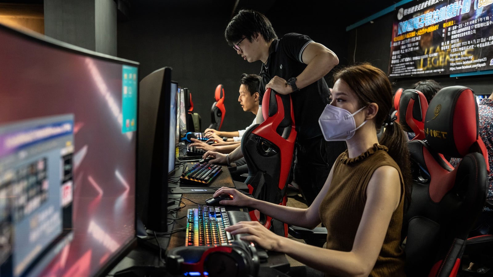 A Hong Kong Internet cafe stays alive after Covid - Rest of World