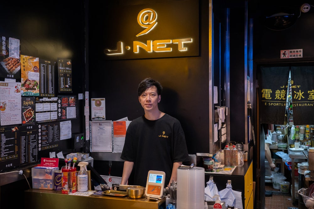 A Hong Kong Internet cafe stays alive after Covid - Rest of World