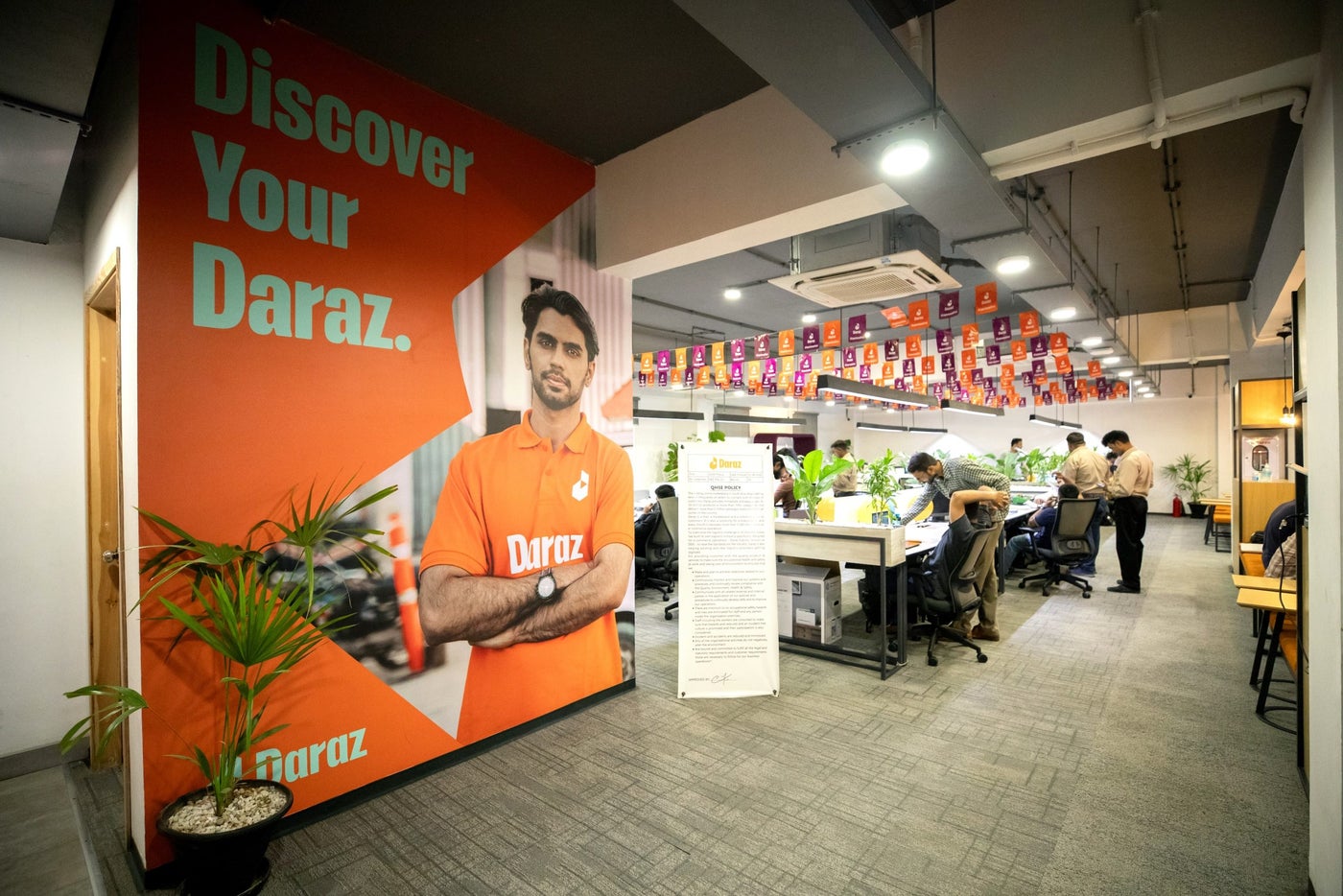 Alibaba’s Daraz struggles with layoffs and financial losses - Rest of World