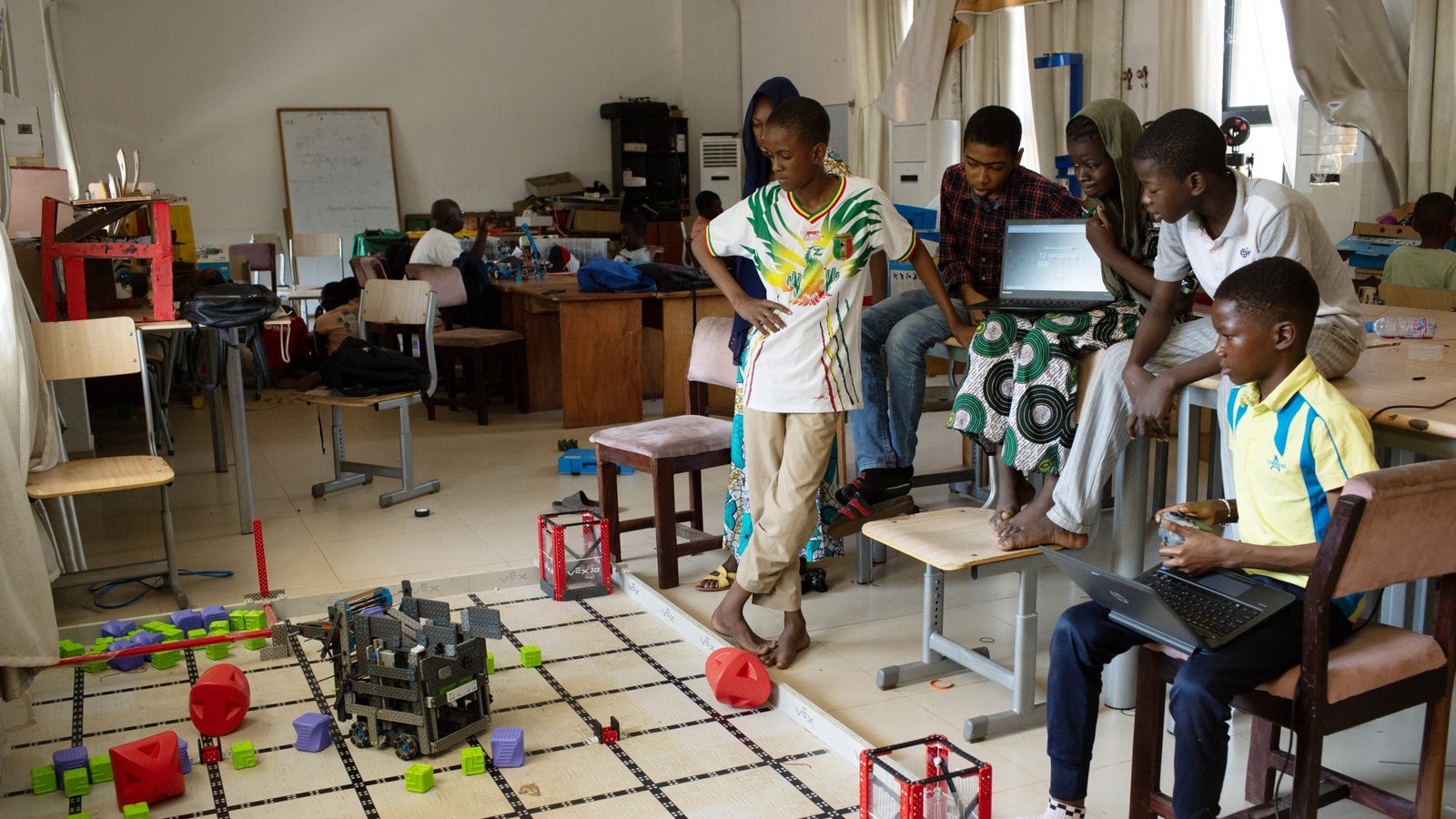 Mali educators use ChatGPT, Google Translate, to boost local languages ...