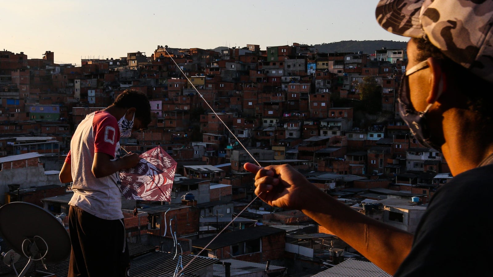 Brazil banned these killer kites. Influencers are keeping the black ...
