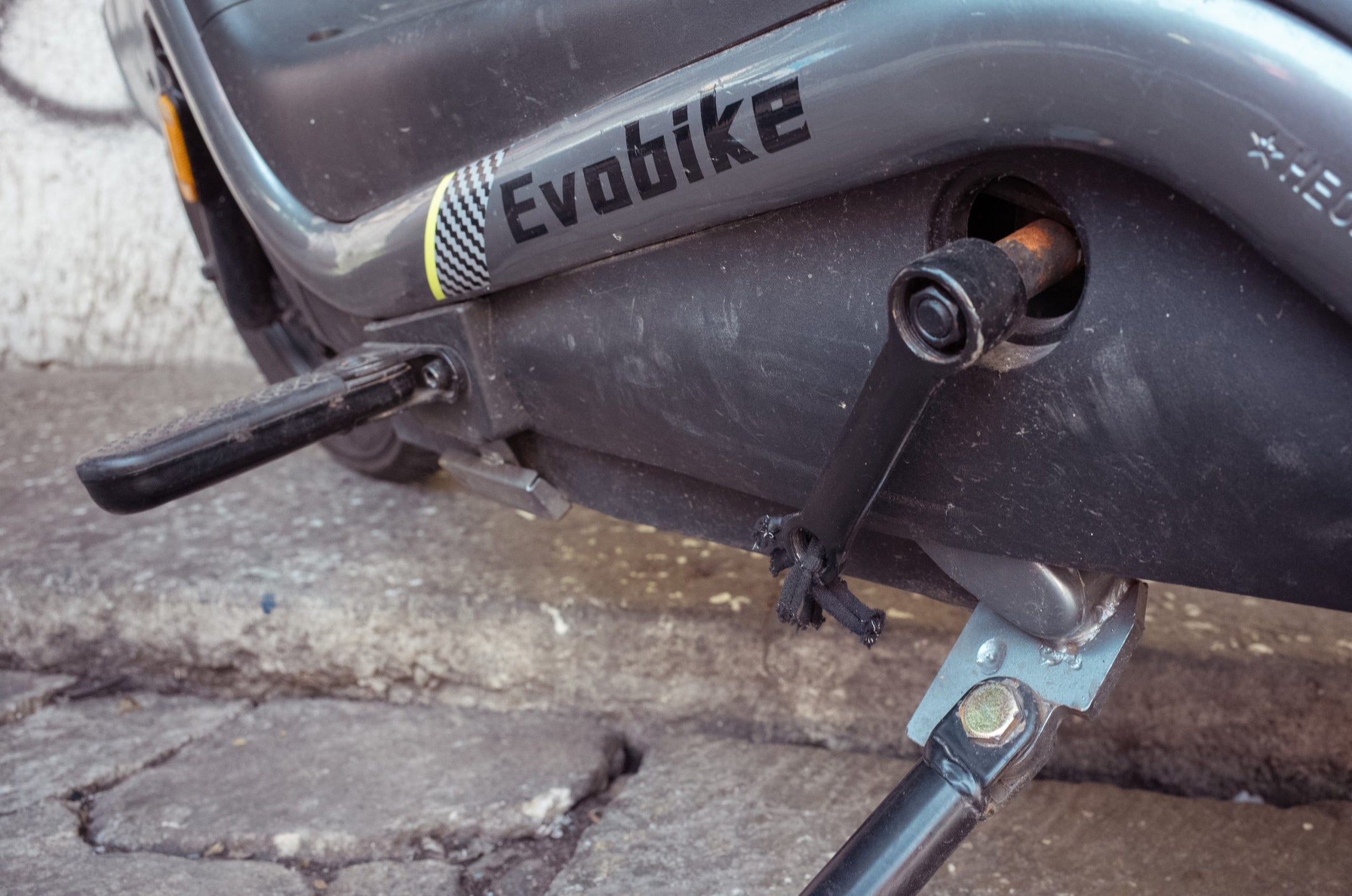 Electric mopeds grow in Mexico City, but regulation lags - Rest of World