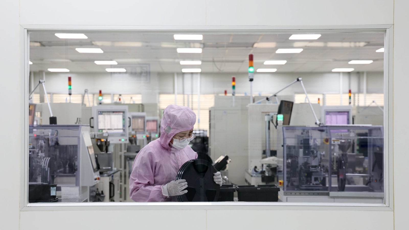 Philippines set to gain from U.S. CHIPS Act amid automation concerns ...