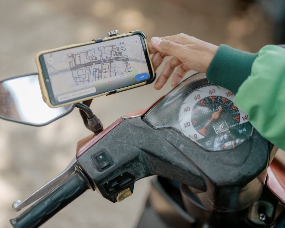 Grab challenges Google Maps in Southeast Asia with hyperlocal mapping ...