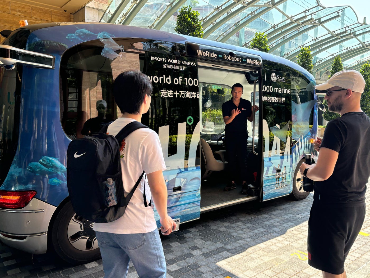 Singapore deploys more self-driving vehicles to ease labor shortages ...