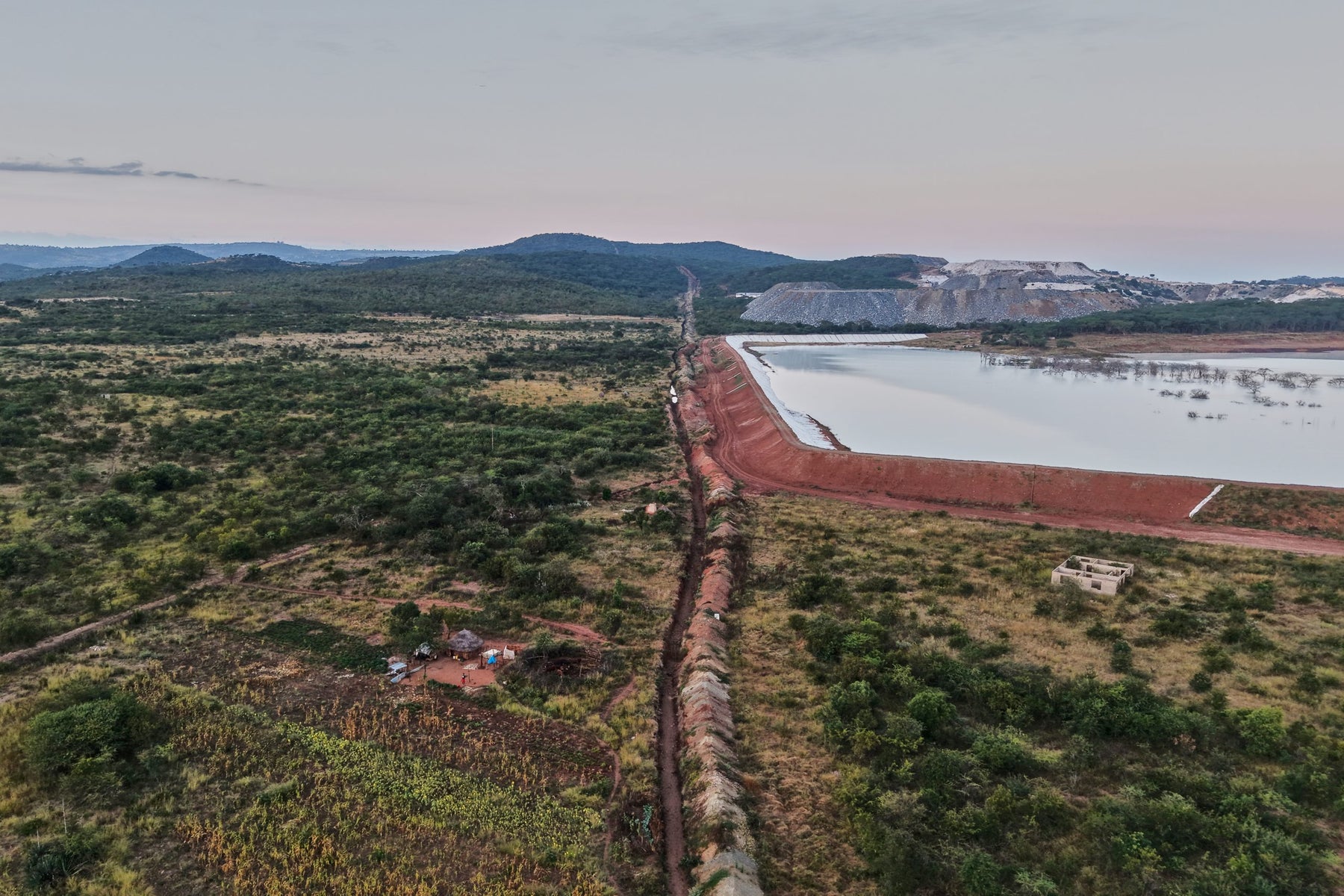 Zimbabwe lithium mining boom fuels a dangerous black market for locals ...