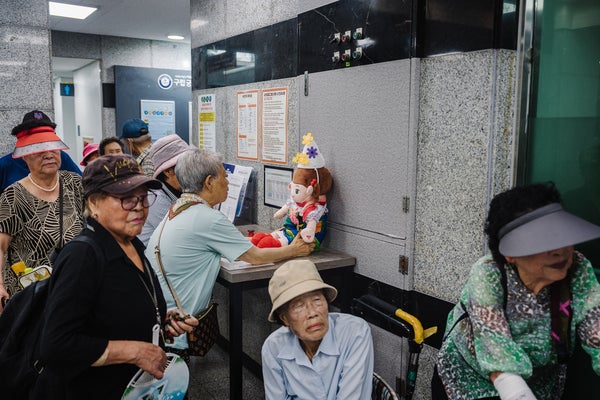 Hyodol AI robots ease loneliness for South Korea’s seniors - Rest of World